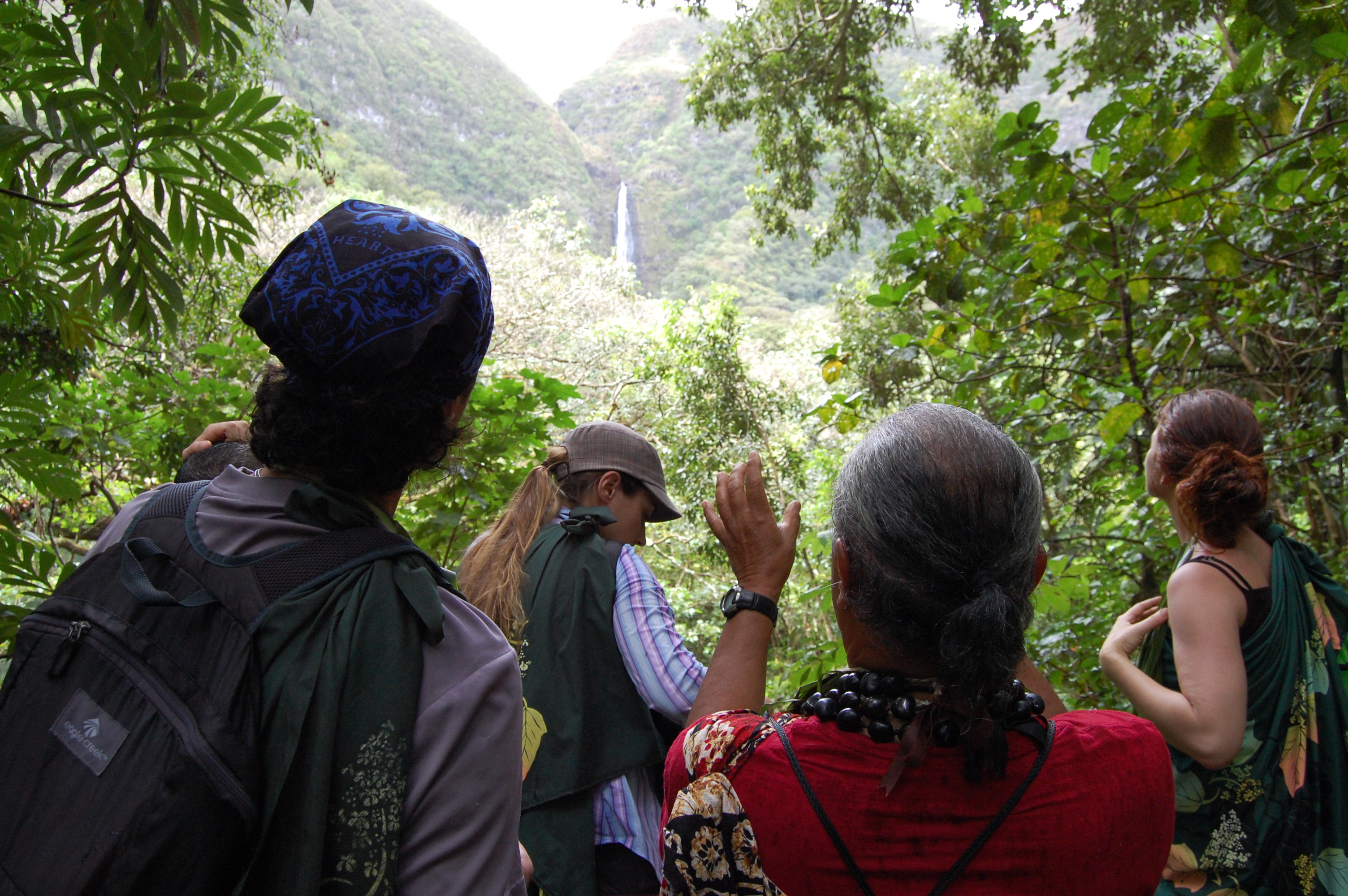 | Hiking the Halawa ValleyJason's Travels